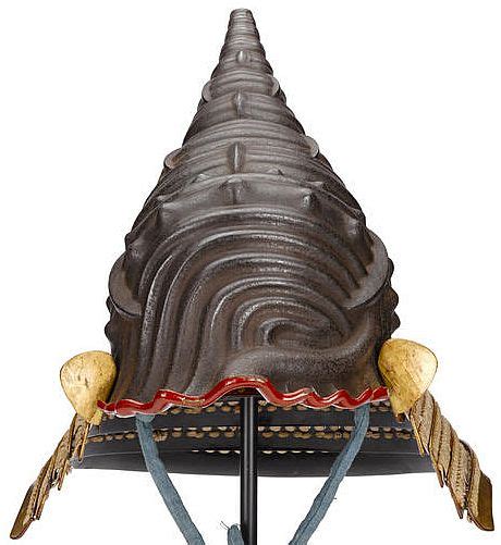 Elegant Sea Shell Shaped Kabuto Helmet