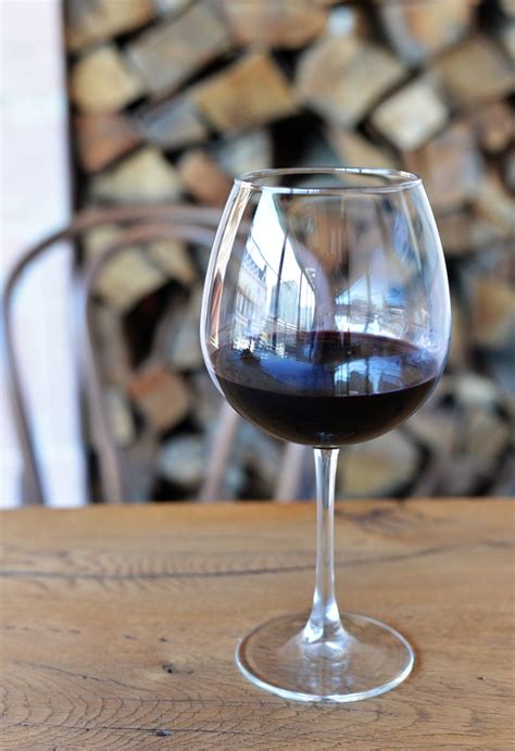 Kakhelebi კახელები Home