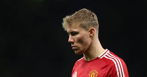 맨체스터 유나이티드 초대박 소식 1340억 4골 먹튀 공격수 내칠 기회 왔다챔스 0 5 대패 인터 밀란이 관심 보인다