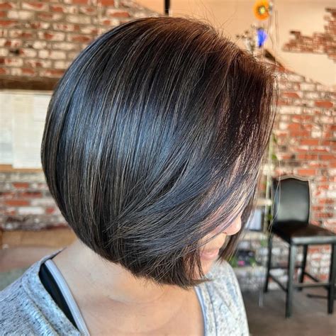 30 Layered Bob Hairstyles To Inspire Your Hair Makeover