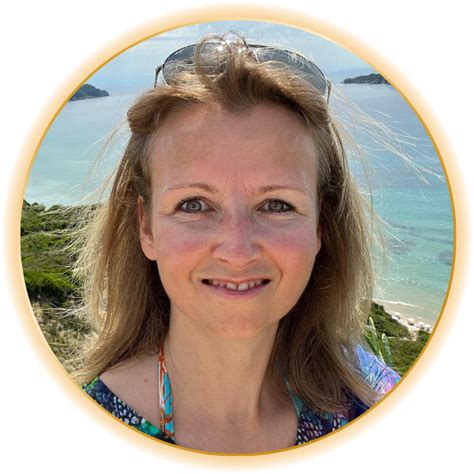 Sonja Ugele Shine Your Light Summit