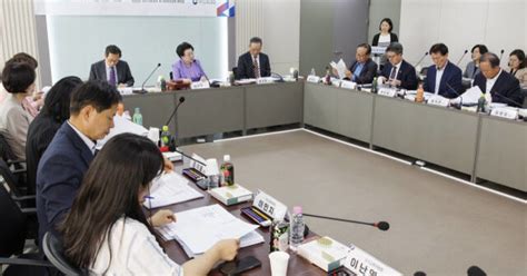 40년만에 초1·2 즐거운 생활서 체육 분리국교위 잡음