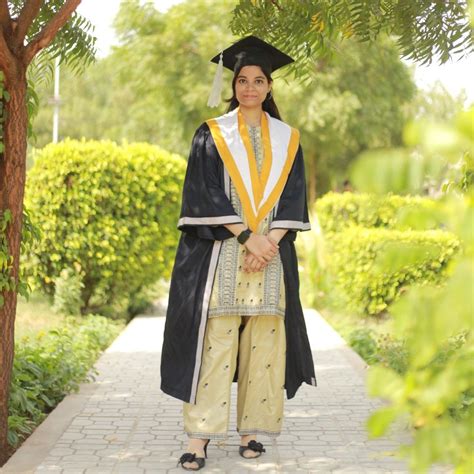 Nimra Khan On Linkedin Nedgraduation Newbeginnings