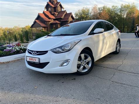 Купить б/у Hyundai Elantra V (MD) Рестайлинг 1.8 AT (150 л.с.) бензин ...