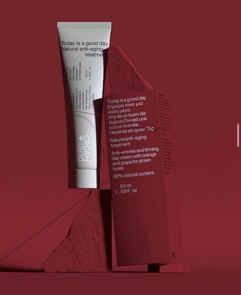 Pin By 유진 김 On 레퍼런스 Packaging Inspiration Cream Beauty Products Photography