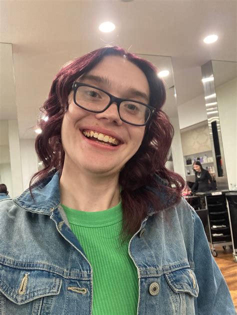 New Hair Colour! by DaisyGeekyTransGirl on DeviantArt
