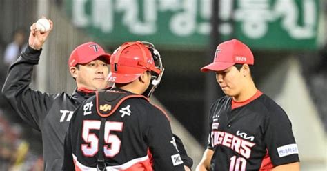 사진 황동하5이닝을 다 채우지 못하고 강판 조선비즈 사진 황동하5이닝을 다 채우지 못하고 강판 조선비즈