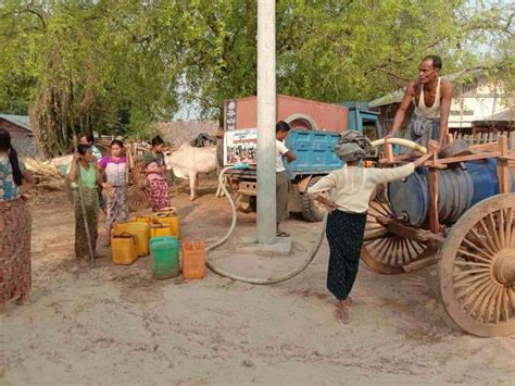 ရန်ကုန်မြို့ ဝေမျှခြင်းပရဟိတမိသားစုမှ မှန်တောကျေးရွာသို့ သောက်သုံးရေ ၁၆၀၀ဂါလံ လှူဒါန်း
