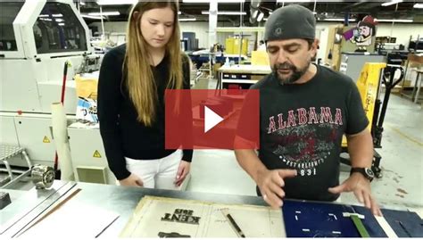 10 Things To Do The First Week Of Yearbook The Yearbook Ladies