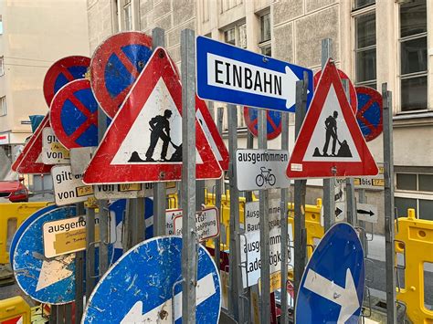 Avoid Misleading Data Visualization Bad Examples By Jeff Rudolph Medium