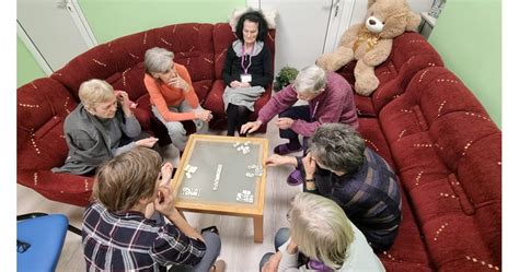 Отвориха градина за възрастни с деменция