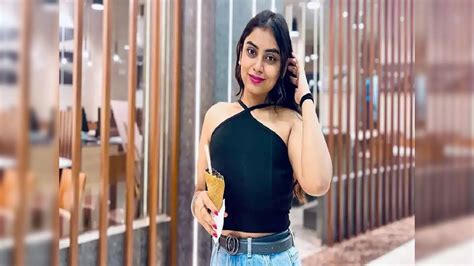 ಮುಂಬಯಿ ಫ್ಲ್ಯಾಟ್‌ನಲ್ಲಿ ಕತ್ತು ಸೀಳಿ ಗಗನಸಖಿಯನ್ನು ಕೊಂದಿದ್ದ ಆರೋಪಿ ಜೈಲಿನಲ್ಲಿಯೇ ಆತ್ಮಹತ್ಯೆ Mumbai Air