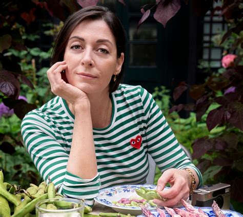 Mary Mccartney The Former Beatles Daughter Cooks For Celebrities