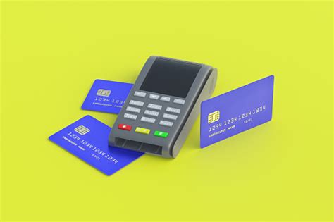 노란색 배경에 플라스틱 신용 카드가있는 휴대용 금전 등록기 3d 렌더 모바일결제에 대한 스톡 사진 및 기타 이미지 모바일결제