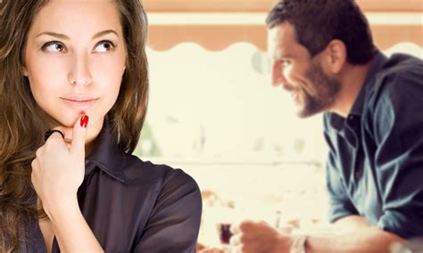 34 წლის ვარ და სერიოზული ურთიერთობები არასოდეს მქონია იქნებ ბრიჯიტ ჯონსის “წყევლა” მადევს