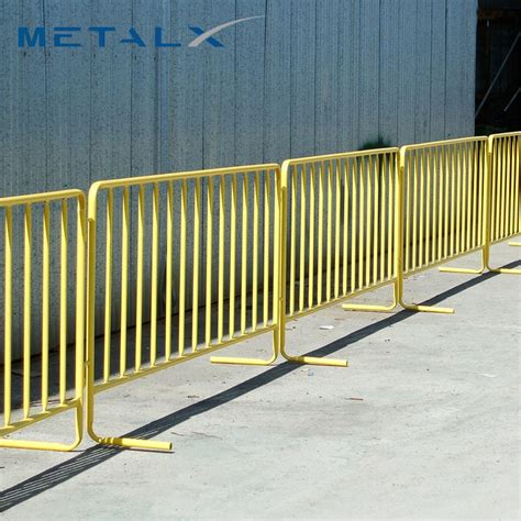Customized Metal Barricade Traffic Safety Bar Steel Crowd Control Barrier Event Safety Barriers