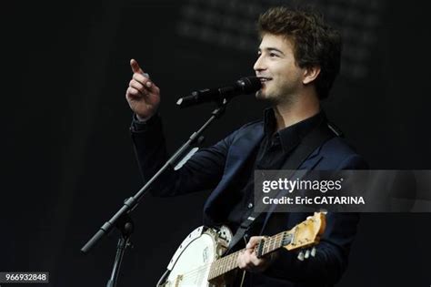 Luce Singer Photos And Premium High Res Pictures Getty Images