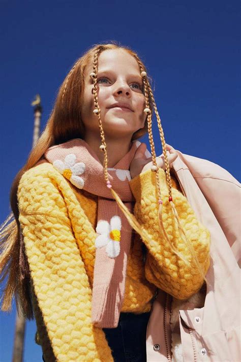 Sarı بنات بلوفر تريكو بناتي بقصة عادية بياقة مستديرة 2529655 Defacto