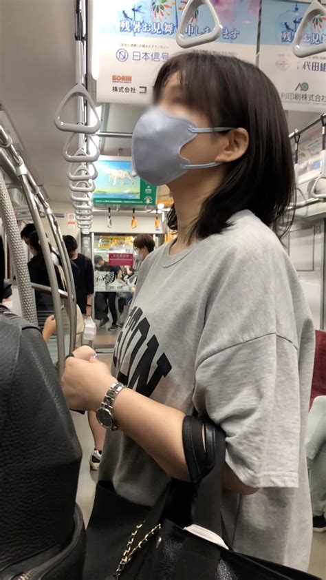 【横からの眺め196】ラフな格好の人妻風お姉さんはノーブラ Next動画、net動画