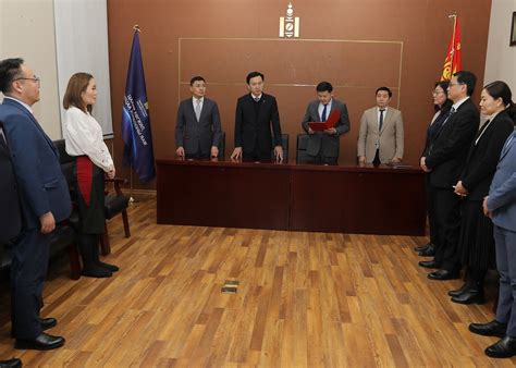 Төрийн цахим үйлчилгээний зохицуулалтын газрын даргаар П Батбаатар томилогдлоо