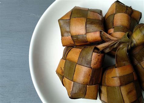 7 Cara Membuat Ketupat Enak Empuk Dan Mudah Dibuat Sendiri Di Rumah