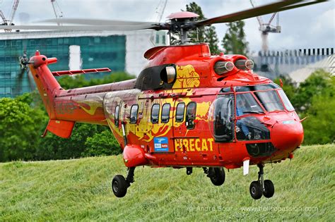 Hélicoptère Superpuma Firecat Dheli Austria En Travail Aérien En