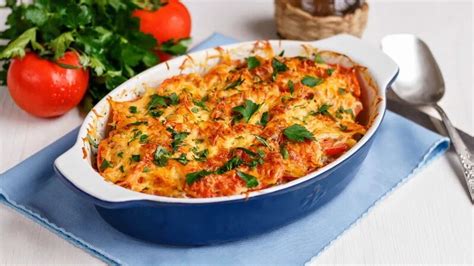 Как приготовить мясо по французски из курицы рецепт с картошкой сочно и вкусно Смотреть