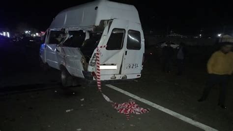 News Am ԼՈՒՐԵՐ 19 30 03 11 2022 Արմավիրում միկրոավտոբուսի վթարի հետեւանքով չորս մարդ է