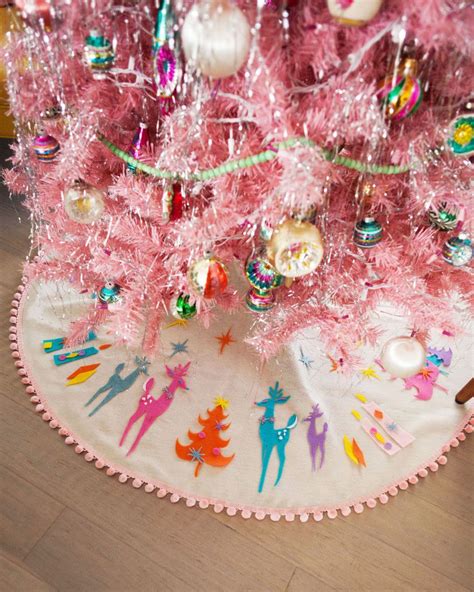 Diy Mid Century Inspired Felt No Sew Tree Skirt Vintage Christmas