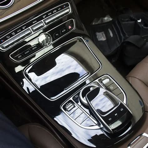E W213 2016