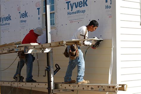 Bldgandconst ~yong Residential Construction Site Cladding 10 22 2010