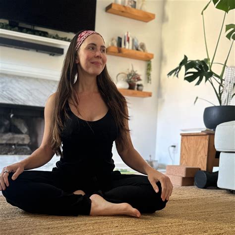 Caroline Demesquita Strongsweetcaroline • Instagram Photos And Videos