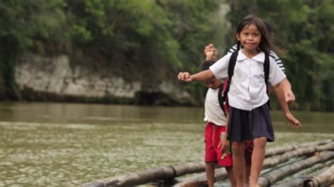 Mga Bata Sa Tabing Ilog Paki Share Mga Ka Aha Ano Pa Ang Dahilan Mo Para Hindi Pumasok Sa