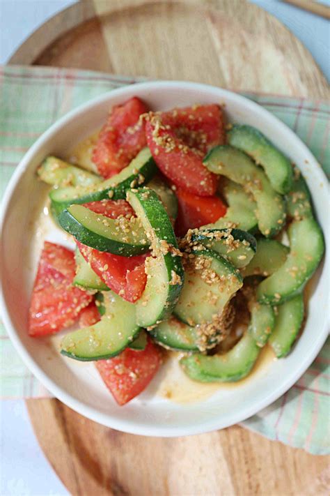오이토마토참깨무침 야채 억지로 드시지 마세요