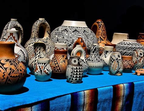 Santa Fe Indian Market Clay American Indian Pottery Art And Jewelry