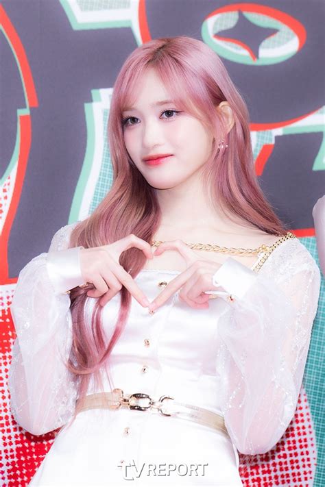 [t포토] 아이브 이서 핑크 머리 공주님