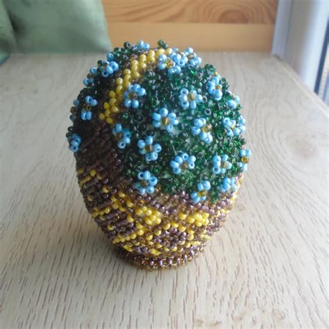 I Made This Beaded Egg In The Form Of A Basket With Flowers Last Year Rhandmade
