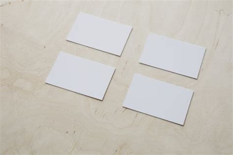 Copy Space 개념 검은색 광고하다 구성 깔끔한 깨끗한 단순한 디자인 마케팅 메시지 명함 목업