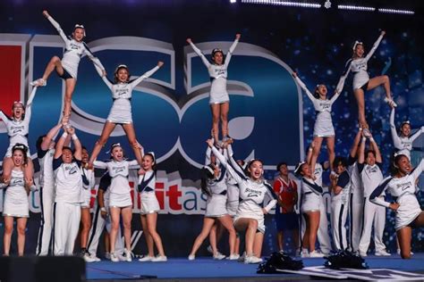 Summit Cheer Squad Wins 10th National Championship News