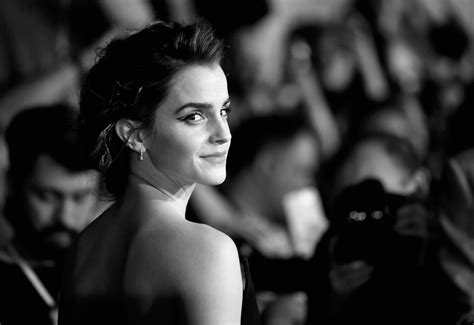 Emma Watson 2017 Monochrome Wallpaperhd Celebrities Wallpapers4k