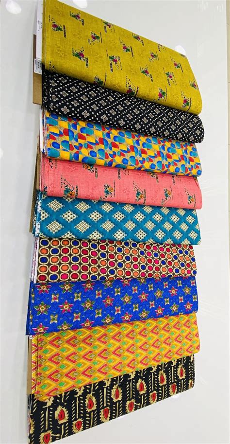 Kalaivani Saree Centre And Uniforms