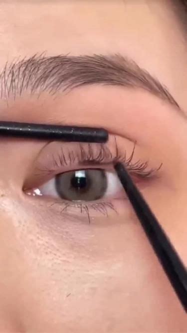 How To Create The Perfect Winged Eyeliner In Seconds Tutorial Artofit