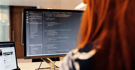 role of a php software engineer