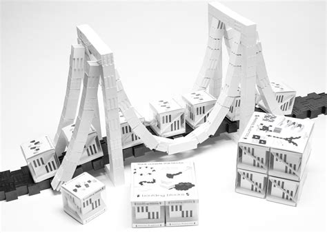 Interlocking Boulding Blocks Offer Limitless Possibilities