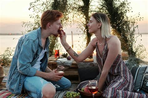 First Date Tips Small Gestures Create Big Impressions
