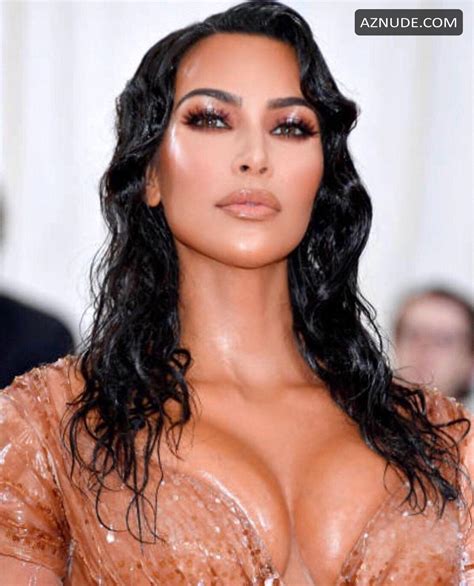 Kim Kardashian Sexy At The 2019 Metropolitan Museum Of Art Costume