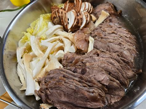 먹는데 진심인 사람 우리 가족 먹일려고 요리할땐 하나도 안힘들어 재밌어☺️