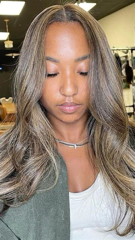 Ash Brown Highlights Hairstyles
