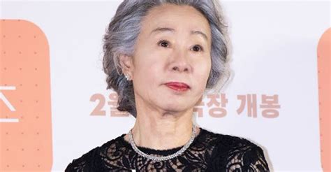 윤여정 큰아들 동성애자 커밍아웃 뉴욕에서 동성 결혼식 올려