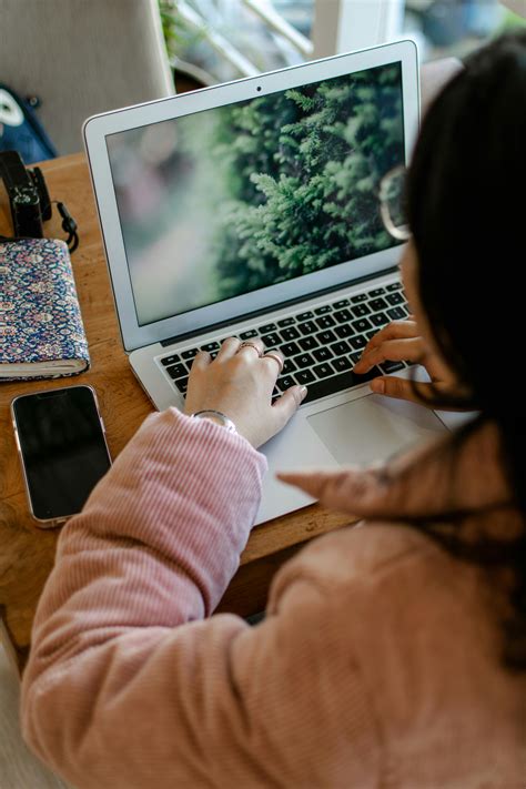 Laptop Girls Wallpaper Photos Download The Best Free Laptop Girls